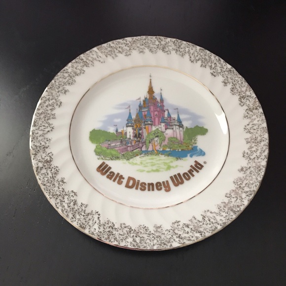 Disney | Accents | Walt Disney World Disneyland Plate | Poshmark